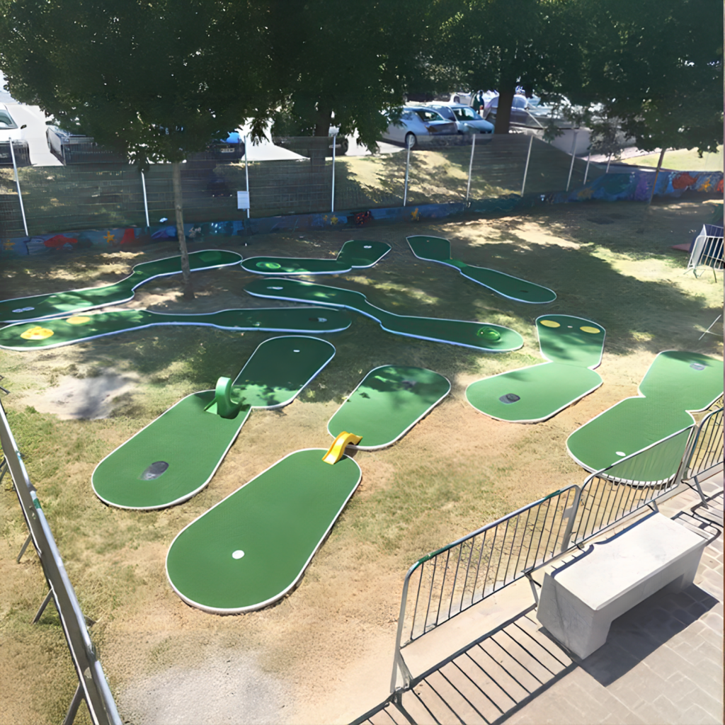 MINI-GOLF - Station Arcade